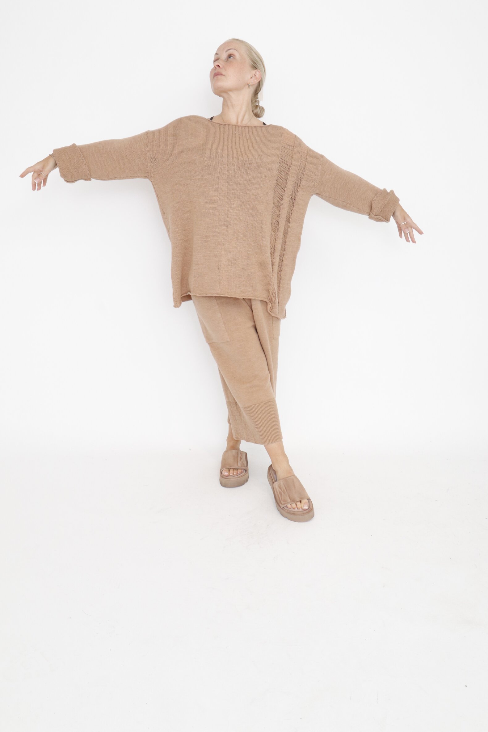 Lofina - Samples - clothing - Sample knit